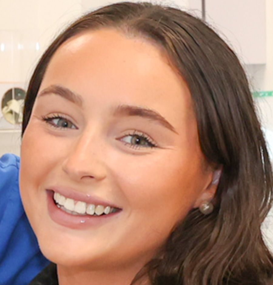 Smile Gallery | Before & Afters | Smile Makeover // 3Dental